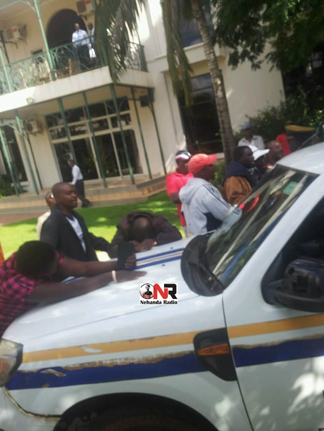 Mbada Diamonds: Workers Protest in Pictures – Nehanda Radio