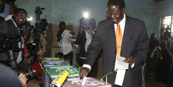 Raila to challenge Uhuru's victory in court – Nehanda Radio