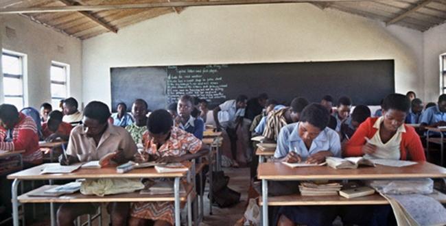 School ‘starves’ pupils over unpaid fees – Nehanda Radio