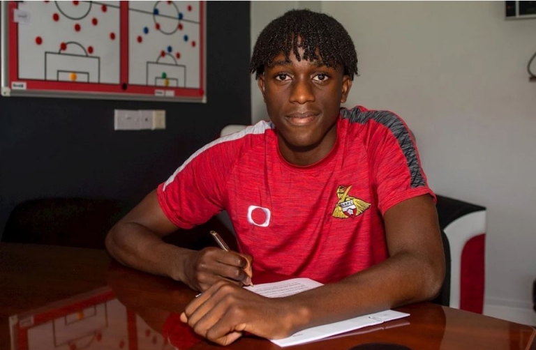 Zim teen Tavonga Kuleya signs pro contract with Doncaster Rovers ...