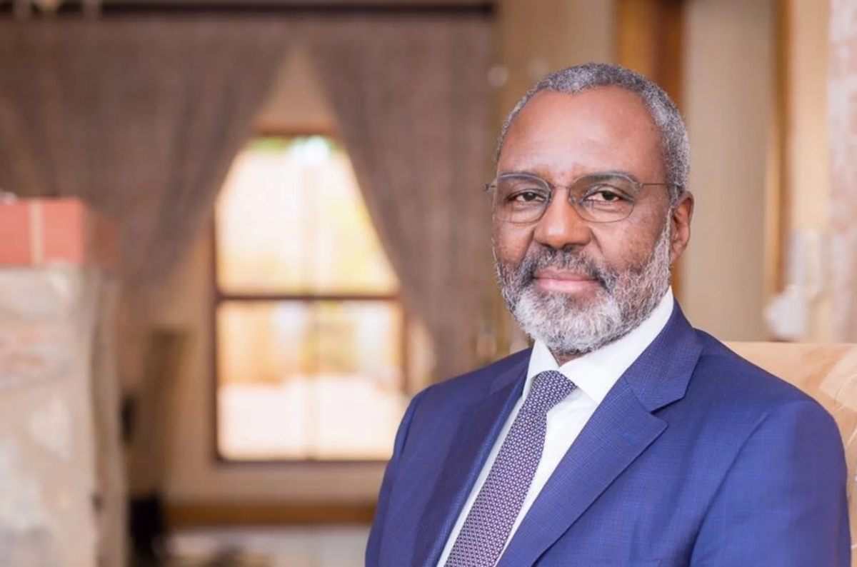 Former industry minister Nkosana Moyo steps down as leader of APA ...