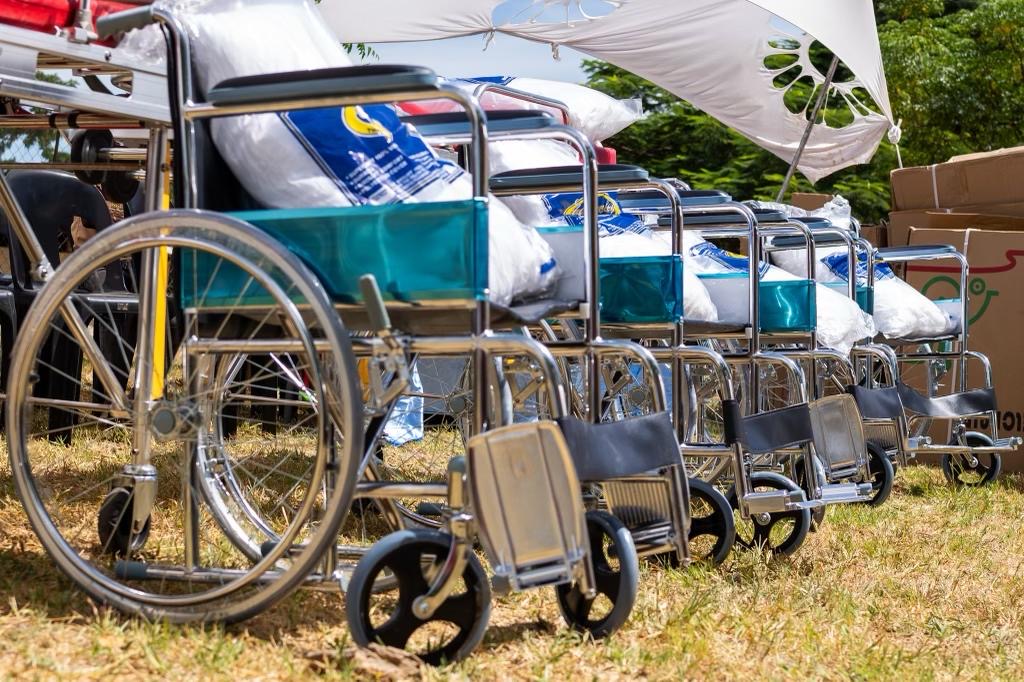 Passion Java and wife donate ambulances to Chitungwiza Hospital ...