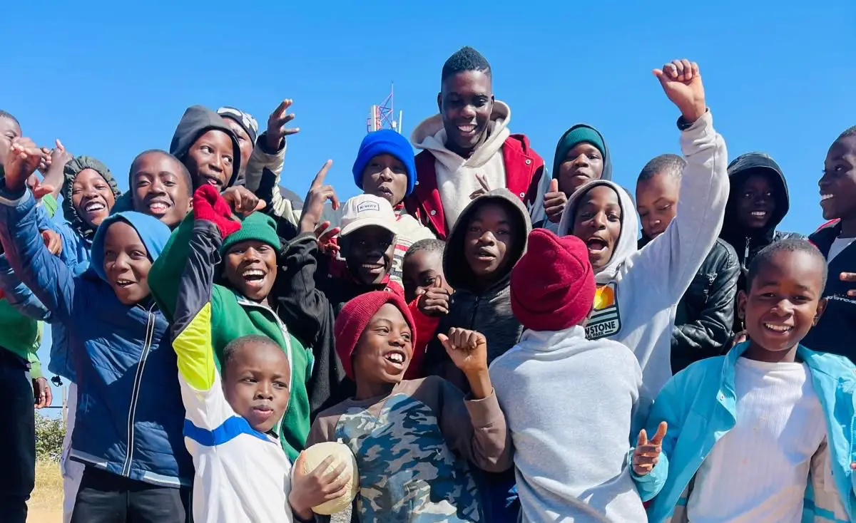 Captain Marvelous Nakamba fights drug abuse through Njube Spurs project ...